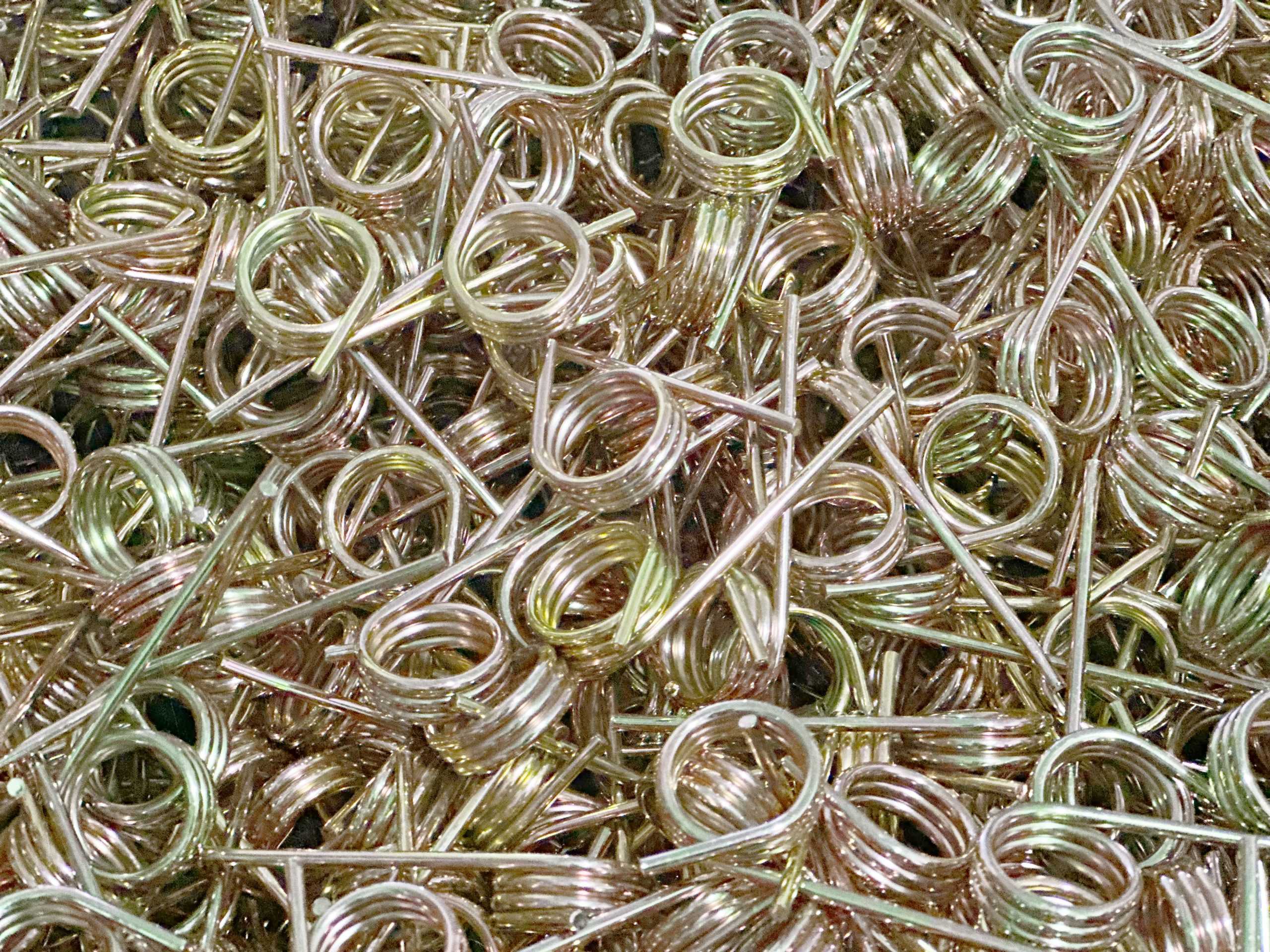 Torsional Coil Spring - YUU SPRING